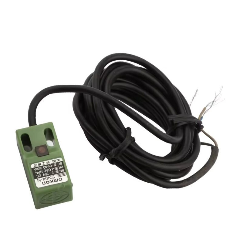 SN04 Square Proximity Sensor, NPN, NO, 5mm. 3 Wire | Flux Electronix